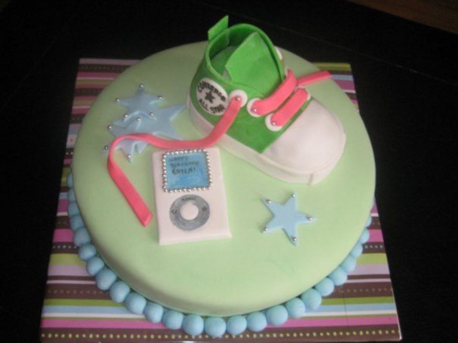 Converse - CakeCentral.com