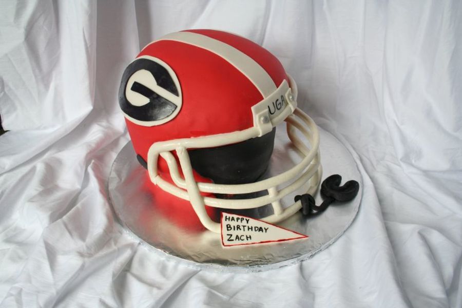 Uga Football Helmet - CakeCentral.com