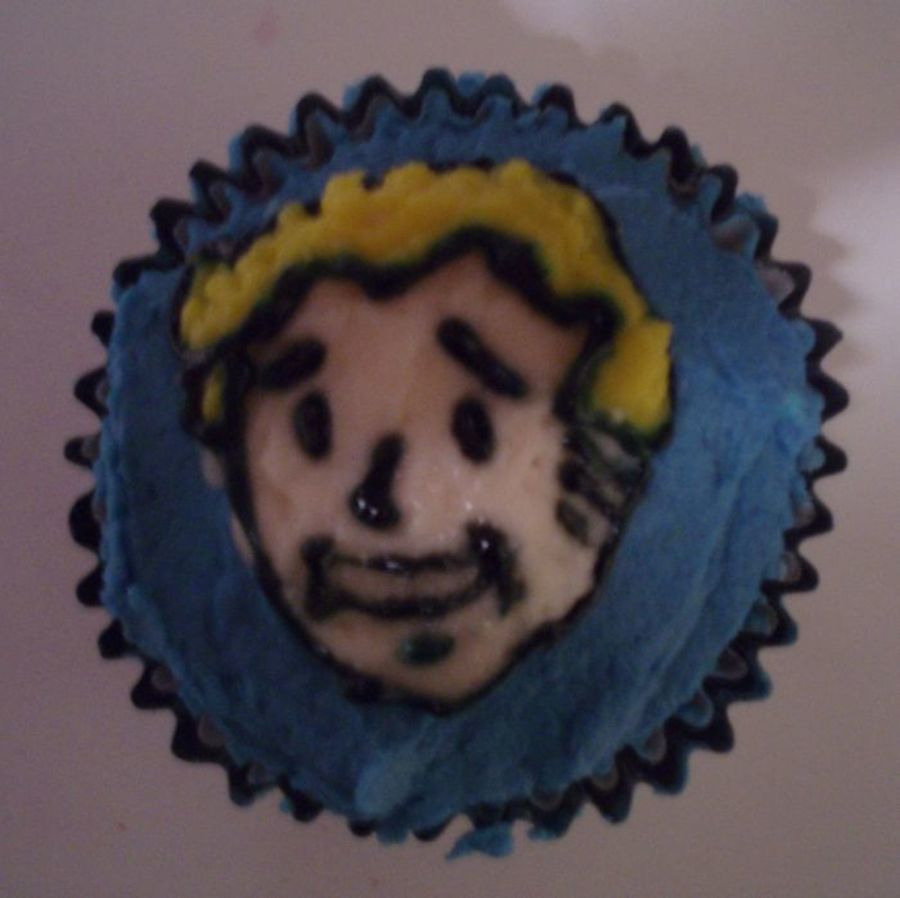 Fallout Vault Boy - CakeCentral.com