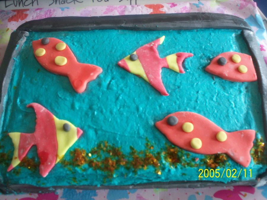 Fish_Tank.jpg - CakeCentral.com