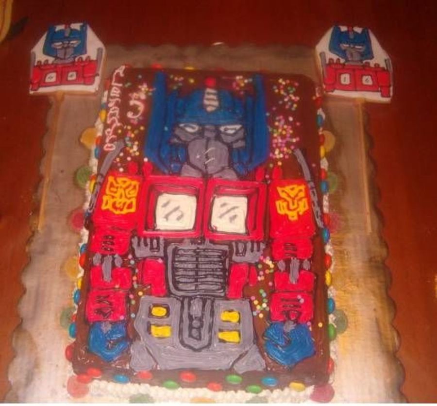 Transformers Optimus Prime Cake And Cookies - CakeCentral.com