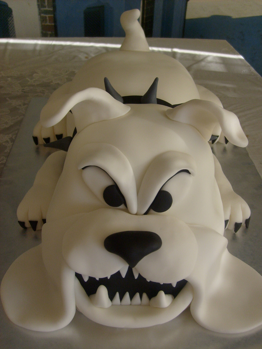 Bulldog 3-D Cake - CakeCentral.com