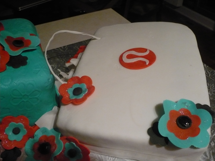 Lululemon Birthday Cake - CakeCentral.com