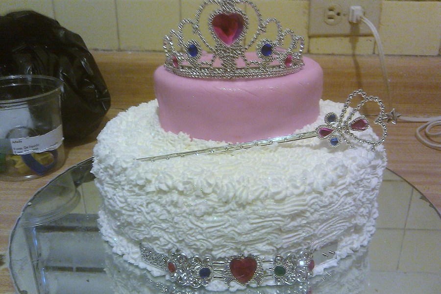 Tiara Cake - CakeCentral.com