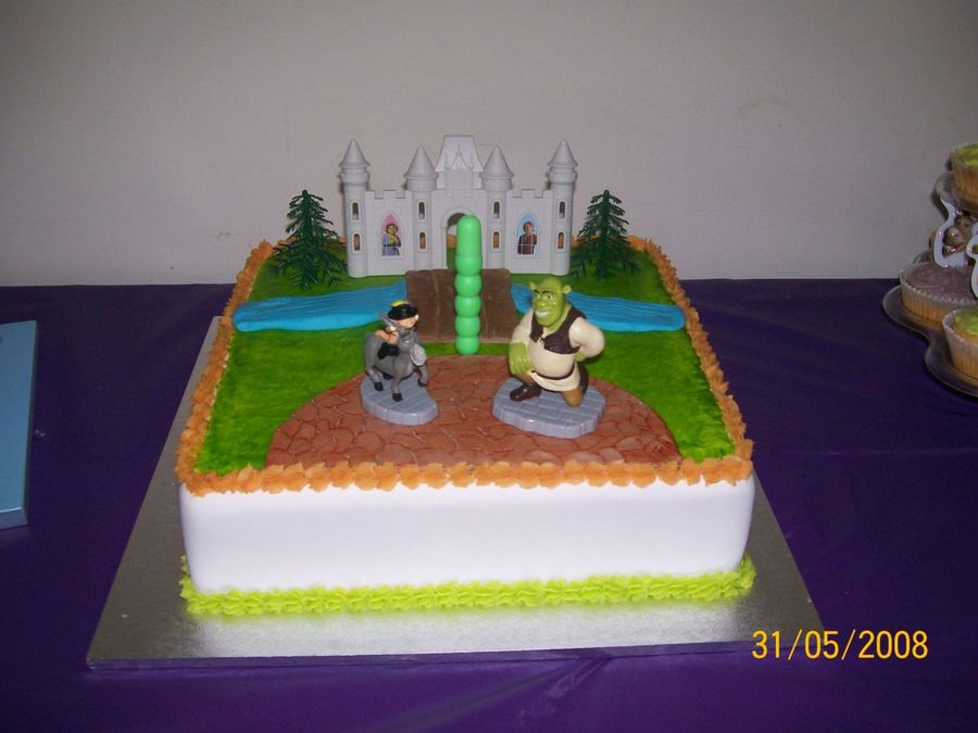 Shrek Cake - CakeCentral.com