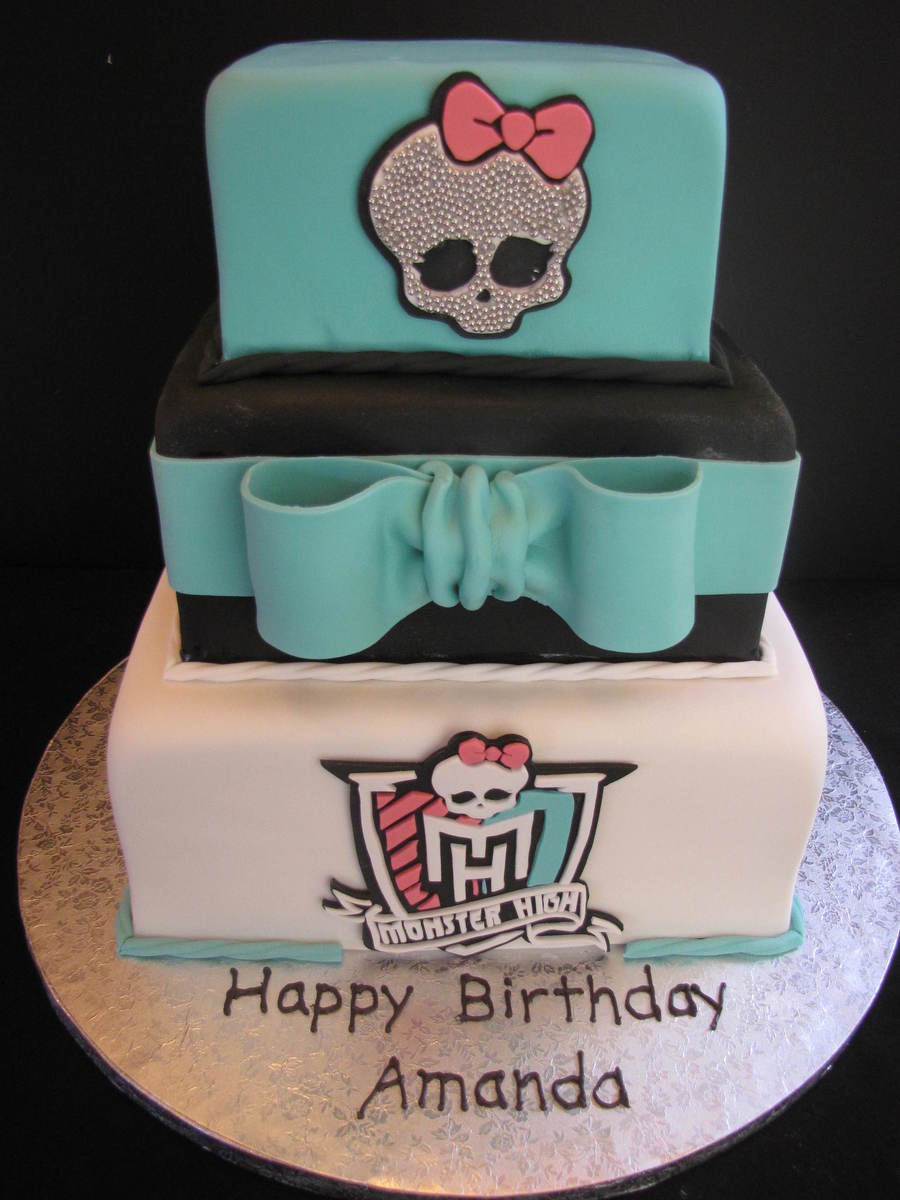 Monster High Cake - CakeCentral.com