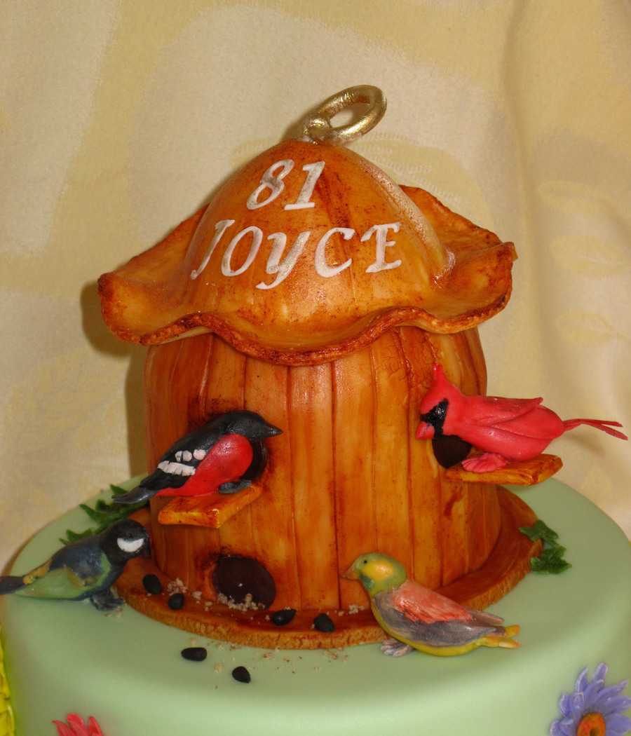 Birdhouse Cake - CakeCentral.com
