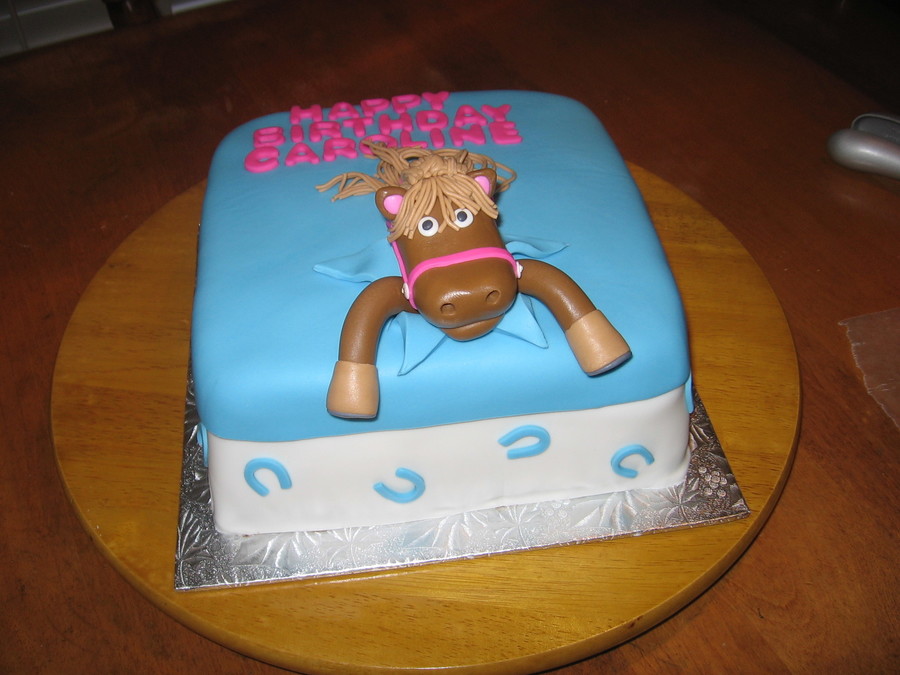 Horsey Cake - CakeCentral.com