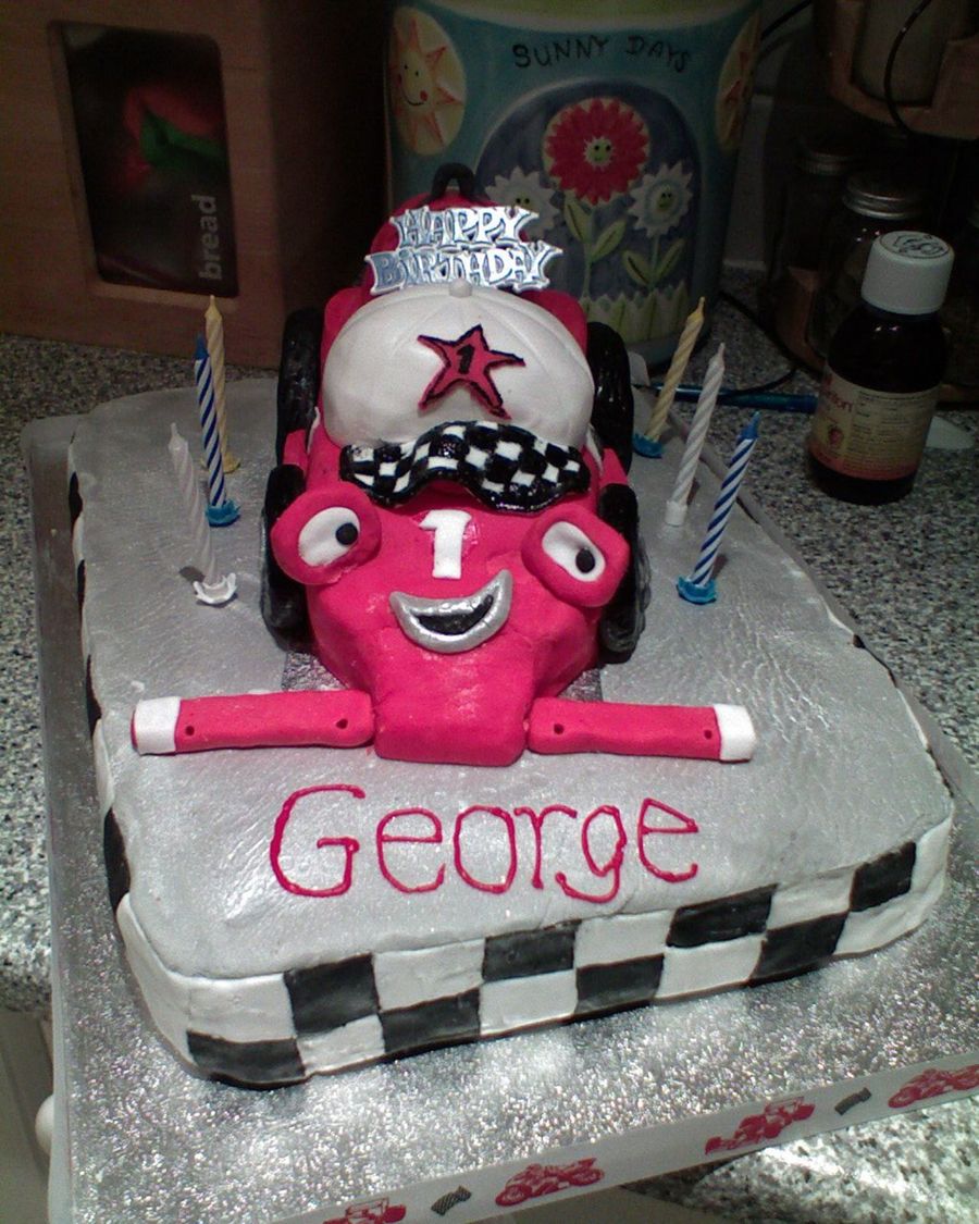 Roary The Racing Car - CakeCentral.com