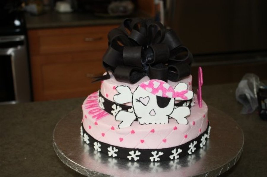 Pink Skull Cake - CakeCentral.com