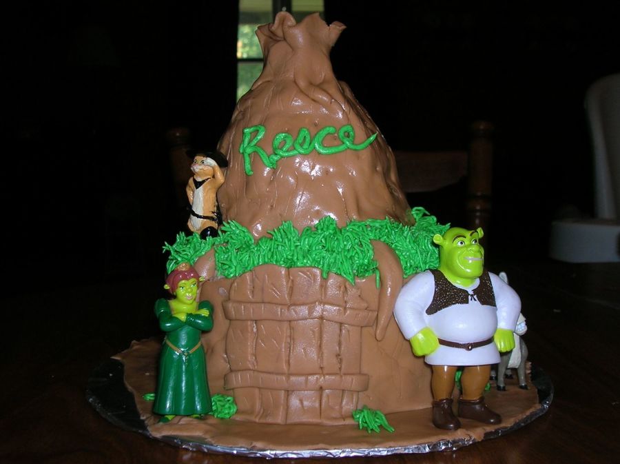 Shrek Swamp Tree House - CakeCentral.com