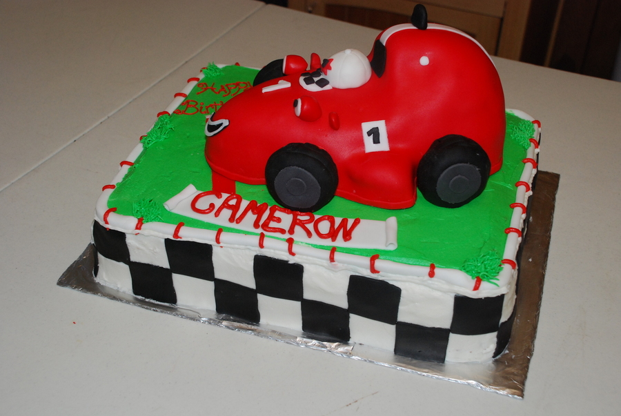 Roary The Race Car - CakeCentral.com
