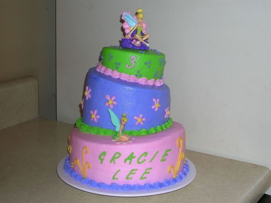 Gracies_Birthday_Cake_005.jpg - CakeCentral.com