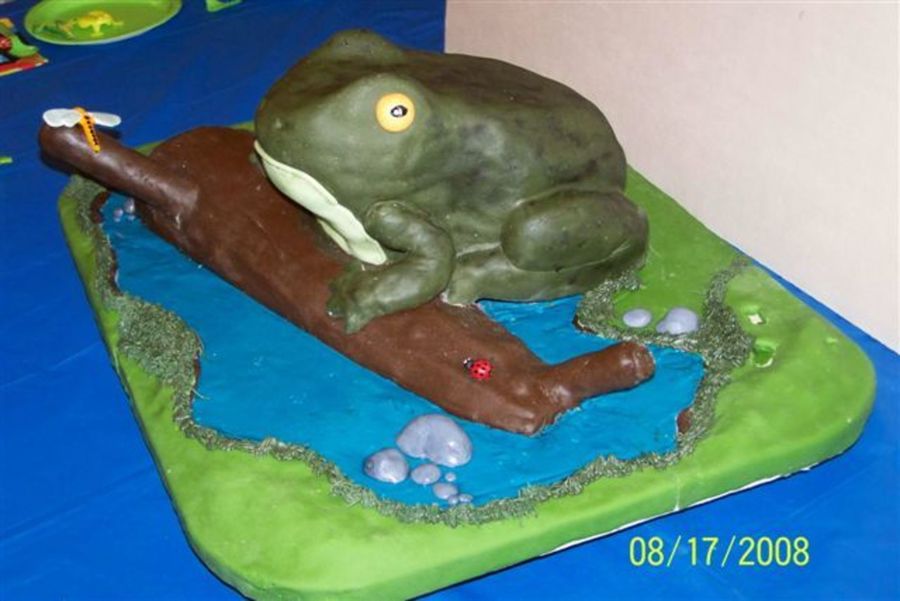 Frog Cake - CakeCentral.com