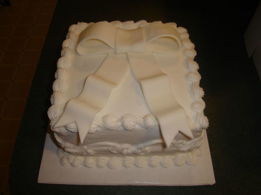 Simple Bow Cake - CakeCentral.com