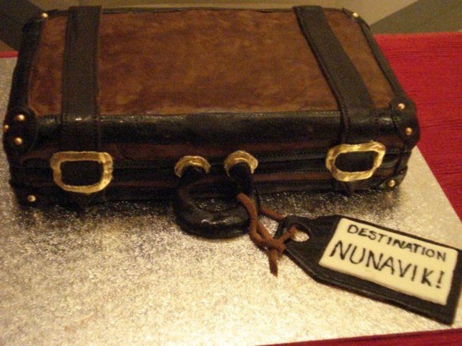 Luggage Cake - CakeCentral.com