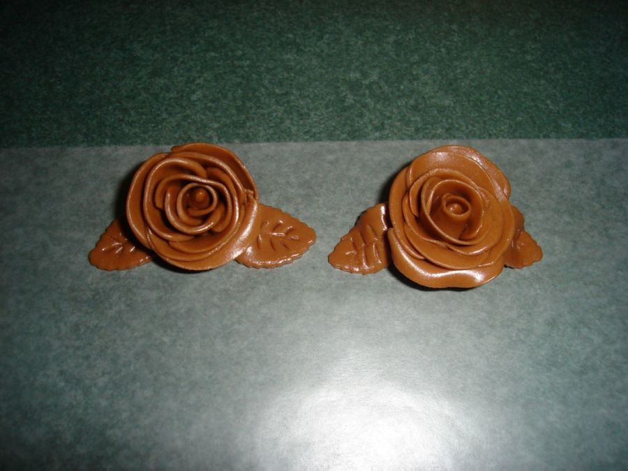 Tootsie Roll Roses - CakeCentral.com