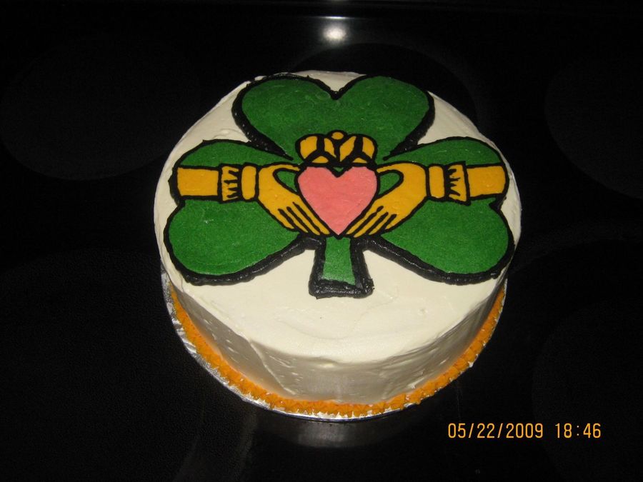 Kellys_Party_008.jpg - CakeCentral.com