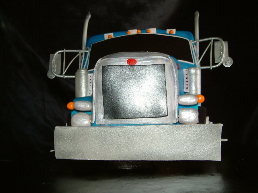 Peterbilt Semi Truck - CakeCentral.com