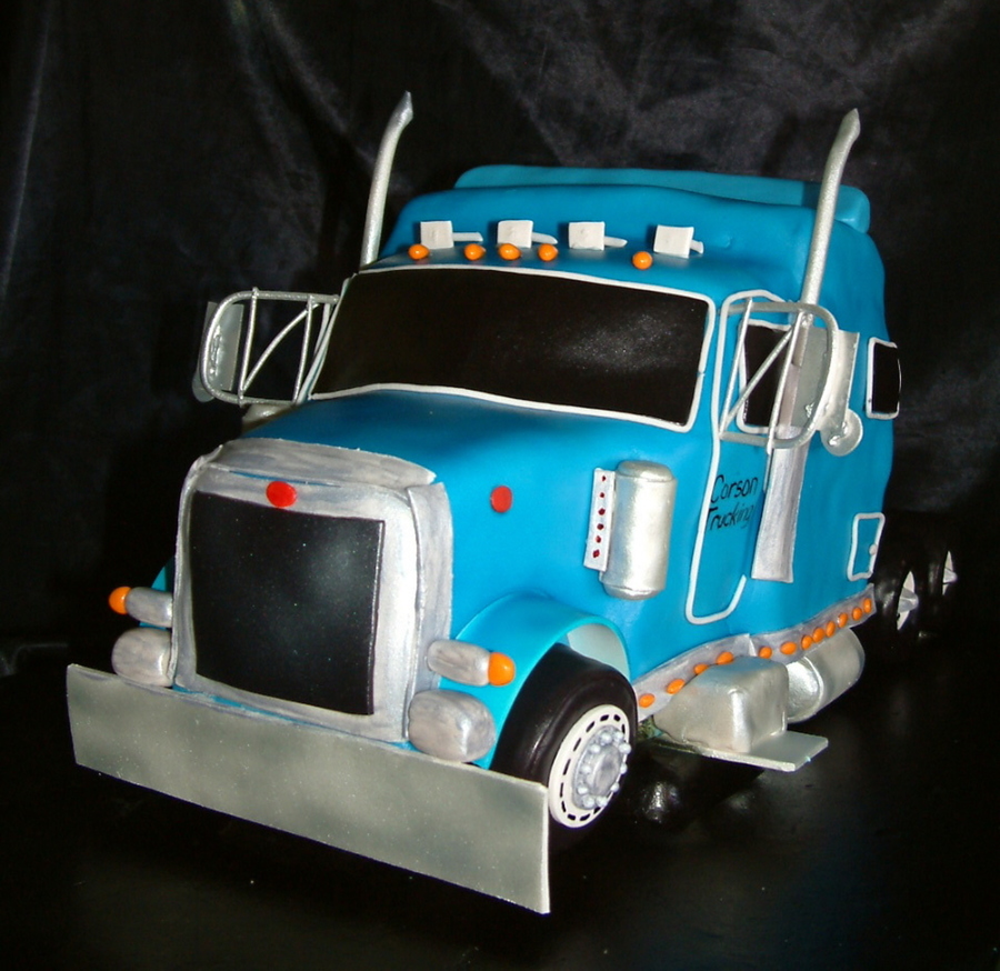 Peterbilt Semi Truck - CakeCentral.com