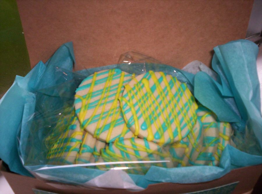 Blue And Yellow Cookie - CakeCentral.com