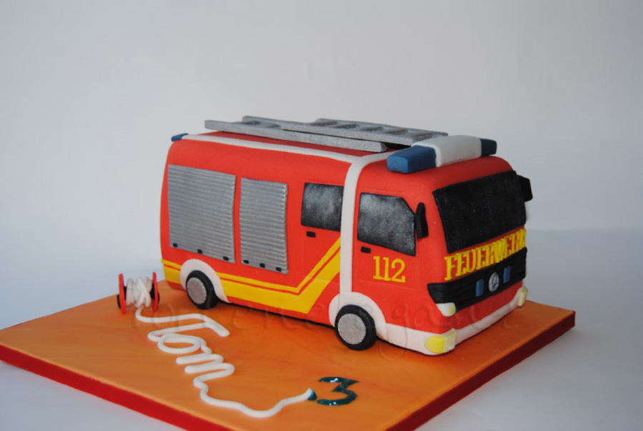 Fire Brigade - Truck Cake - CakeCentral.com