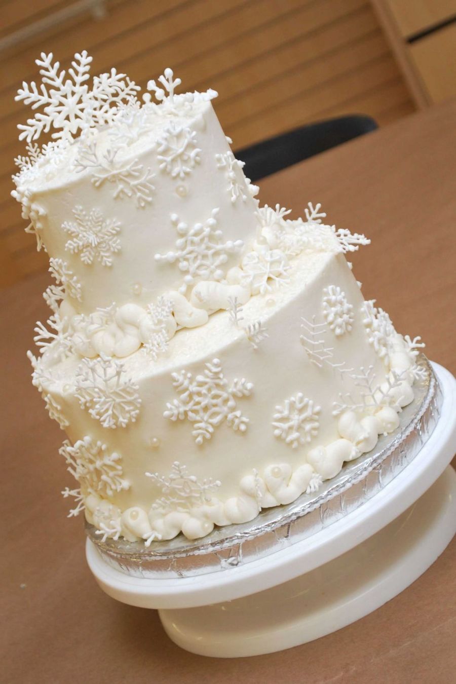 Snowflake Cake - CakeCentral.com