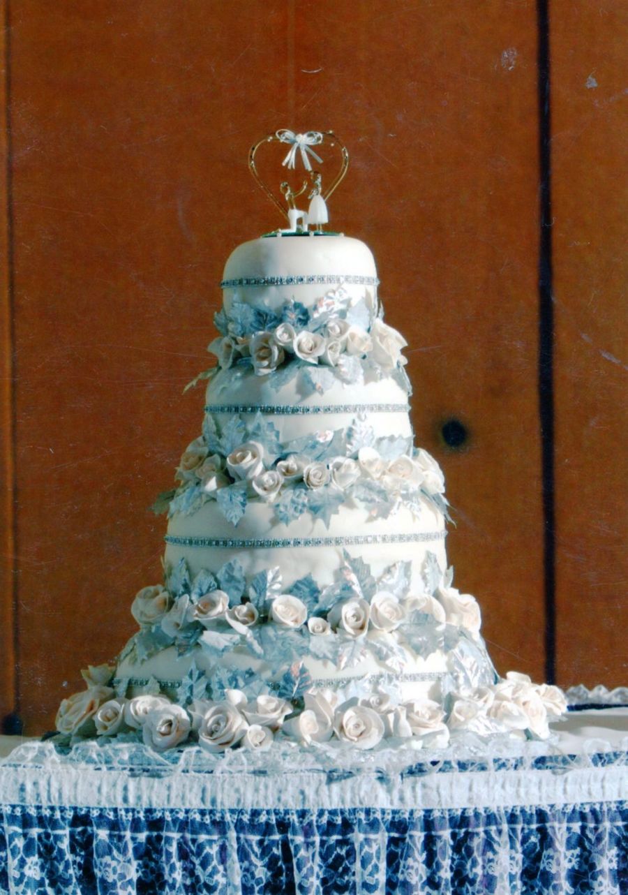 Cha Cha's Wedding Cake - CakeCentral.com
