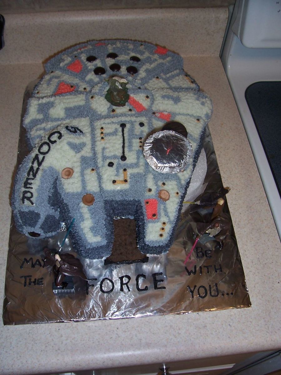 Star Wars "millenium Falcon" Cake - CakeCentral.com