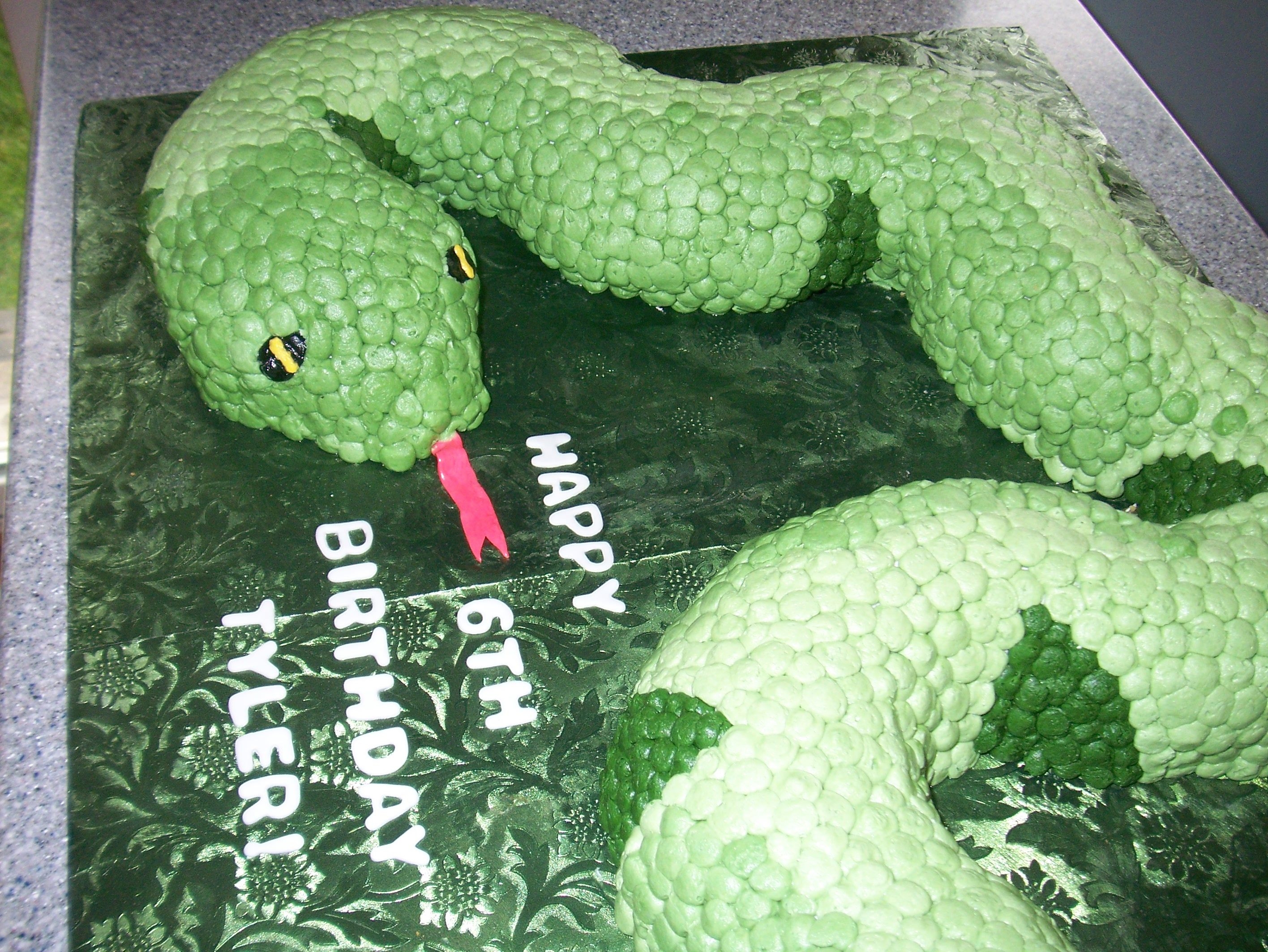 Snake - CakeCentral.com