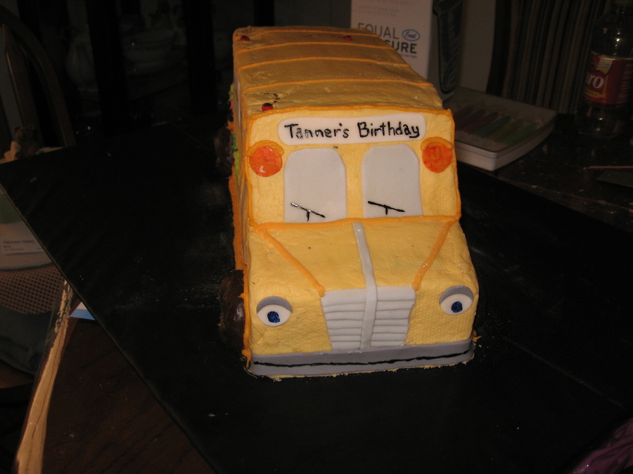 Magic School Bus - CakeCentral.com