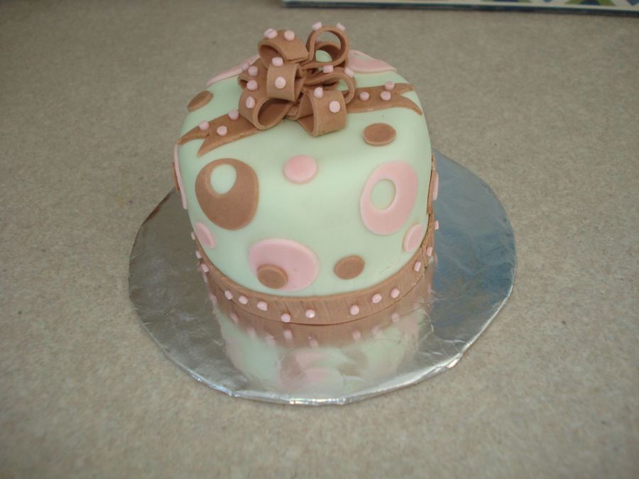 Teeny Tiny Cake - CakeCentral.com