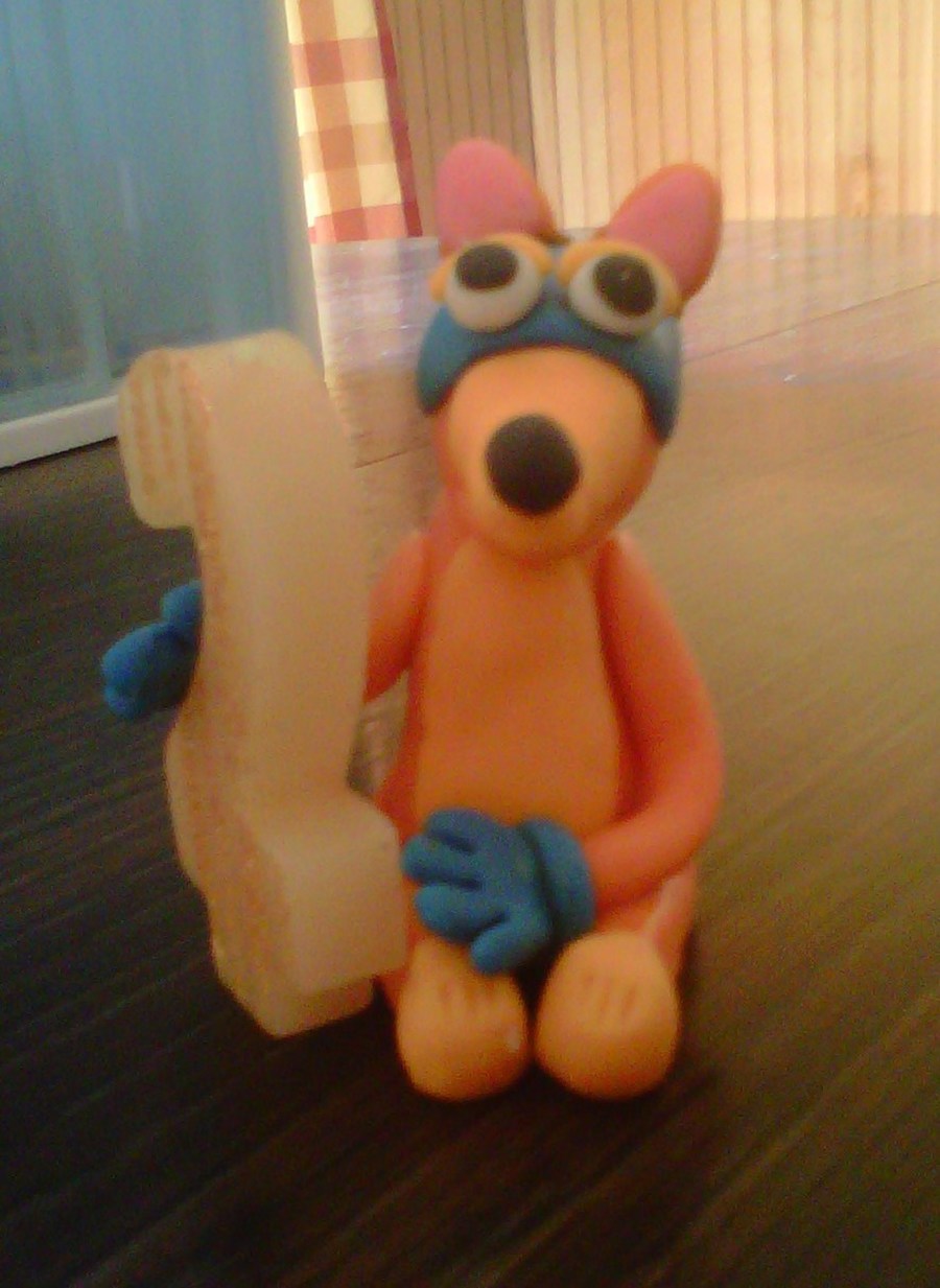 Swiper The Fox. - CakeCentral.com