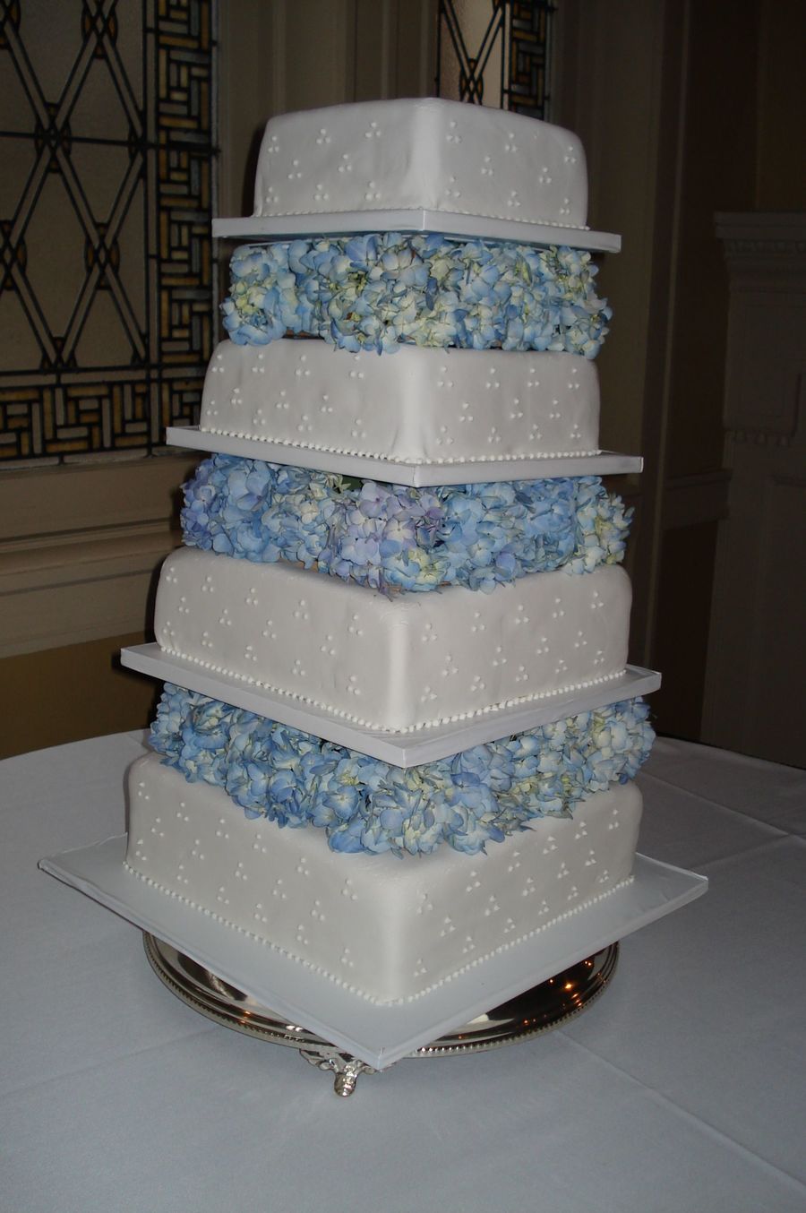 Blue And White Hydrangea Cake - CakeCentral.com