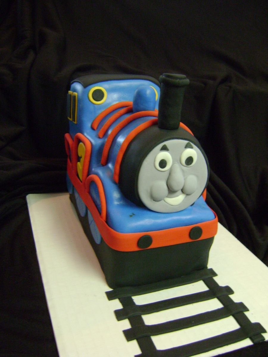 Thomas The Train - CakeCentral.com