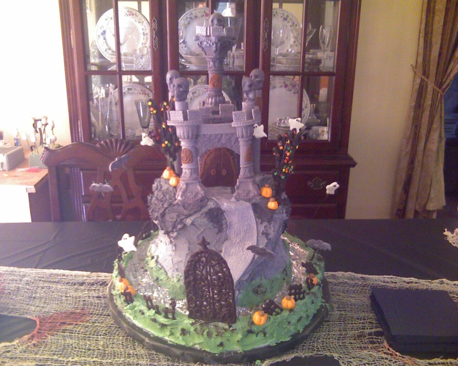 Castle Dracula - CakeCentral.com
