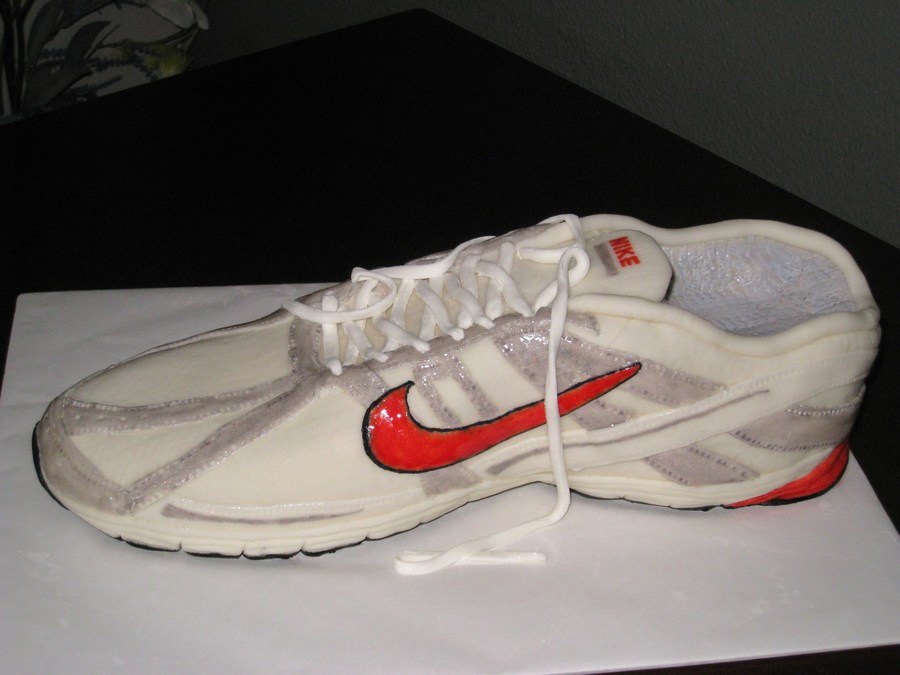Nike Running Shoe - CakeCentral.com