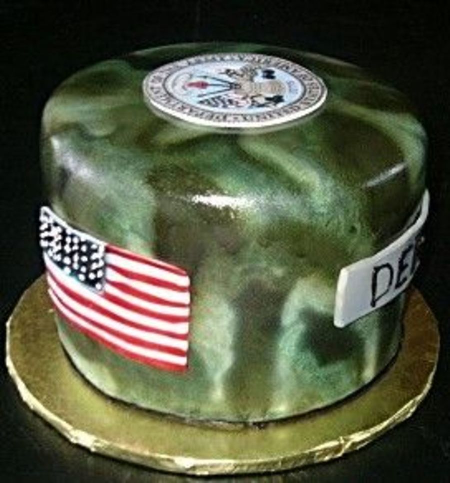 Derek_Army_3.jpg - CakeCentral.com