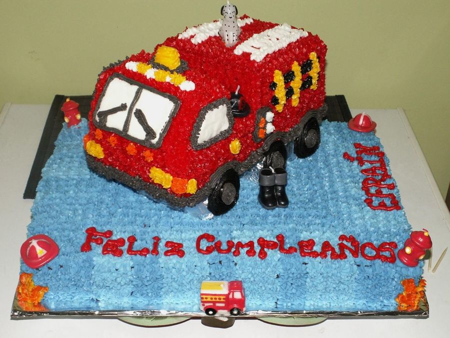 Fire Truck Engine - CakeCentral.com