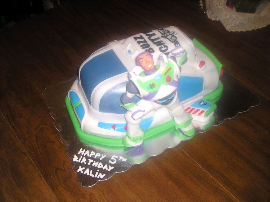 Buzz Lightyear - CakeCentral.com