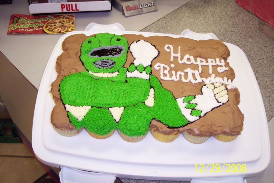Green Ranger - CakeCentral.com
