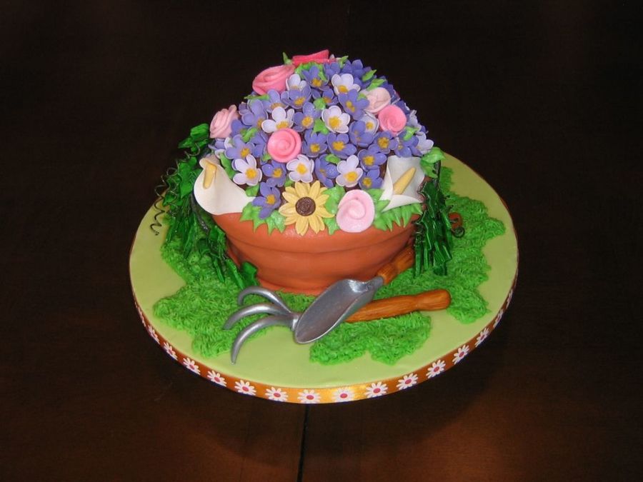 Flower Pot Cake - CakeCentral.com