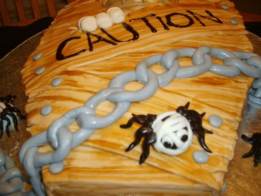 Mummy Cake - CakeCentral.com