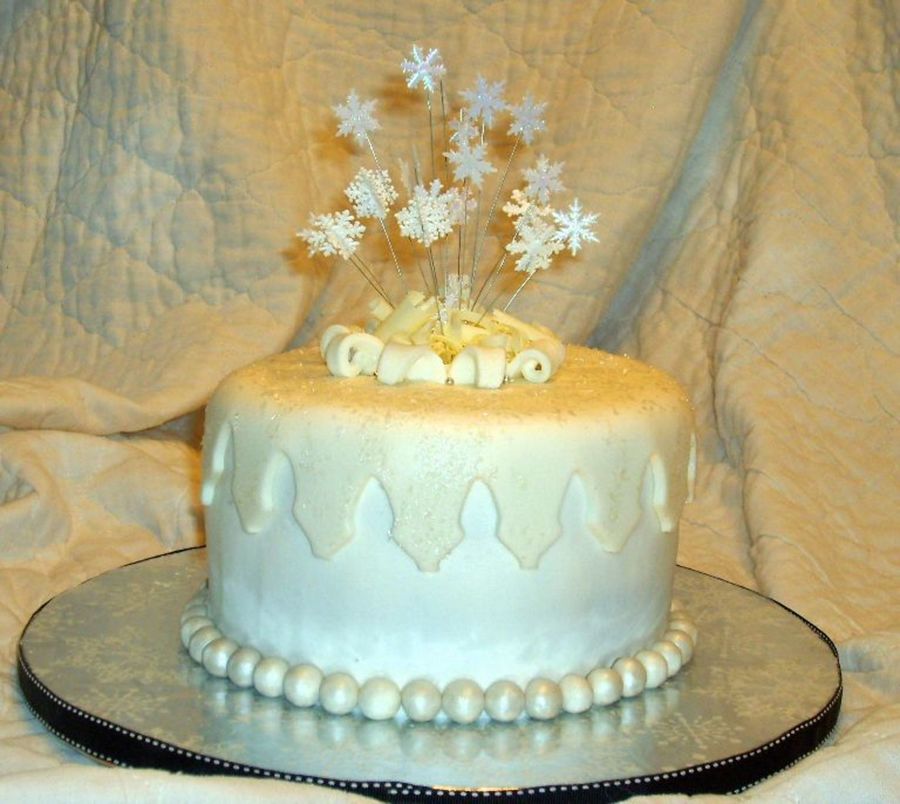 Snowflake Cake - CakeCentral.com