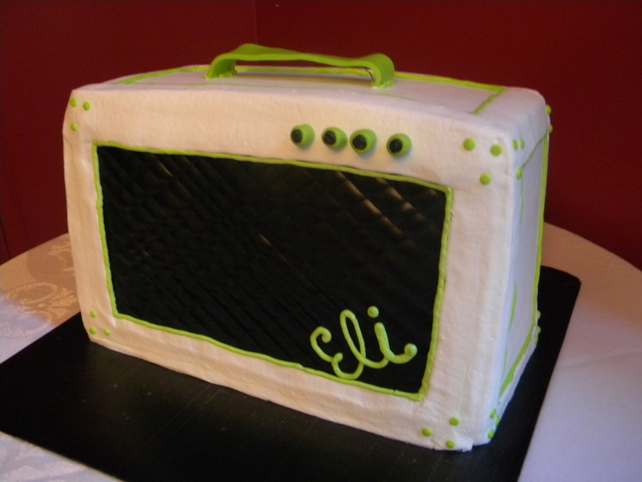 Guitar Amp - CakeCentral.com