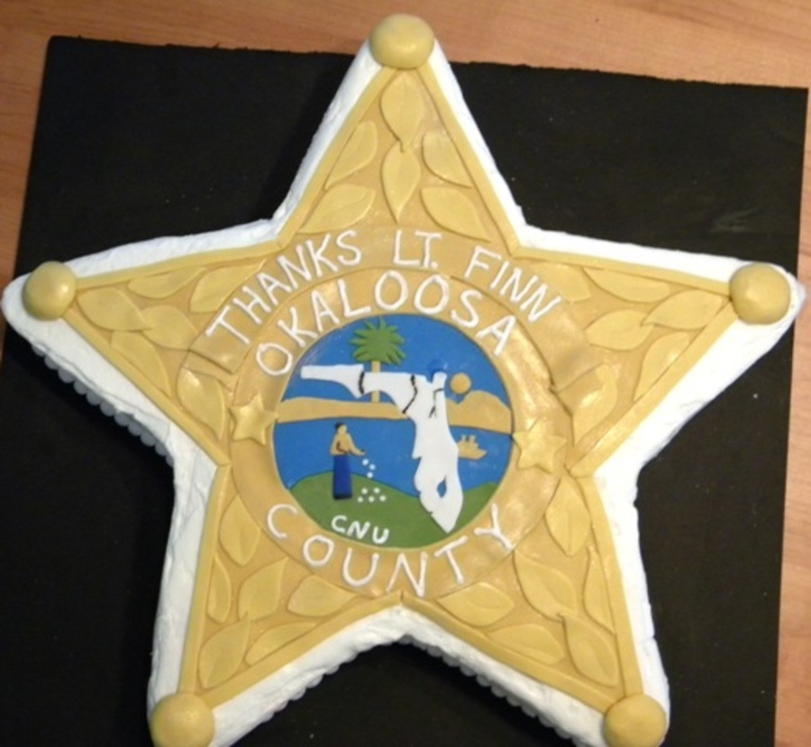 Sheriff Badge Cake - CakeCentral.com