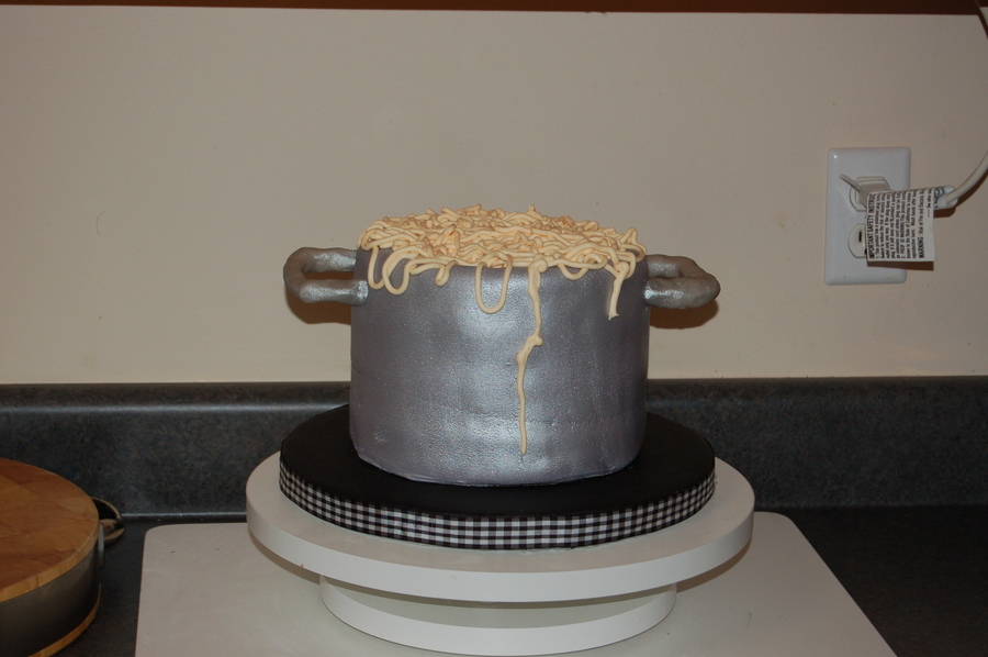 Pot Of Spaghetti - CakeCentral.com