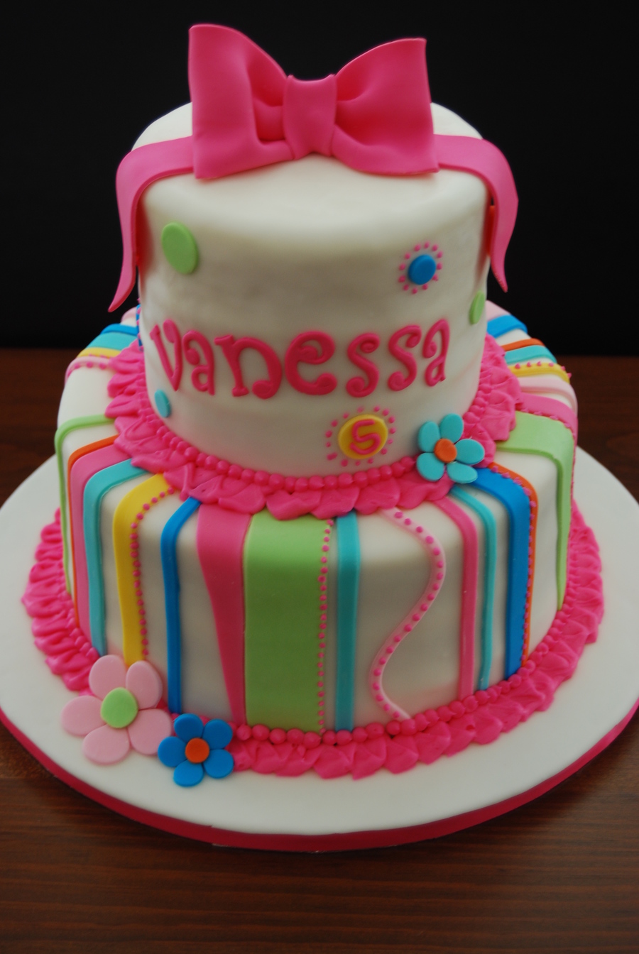 Vanessa's 5Th Birthday Cake - CakeCentral.com