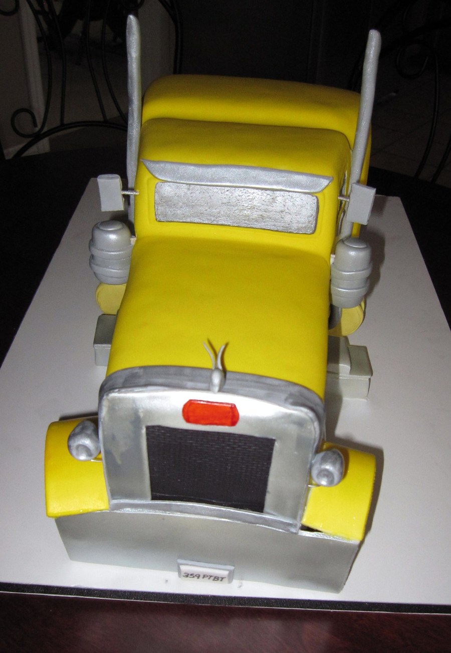 Custom Peterbilt Truck - CakeCentral.com