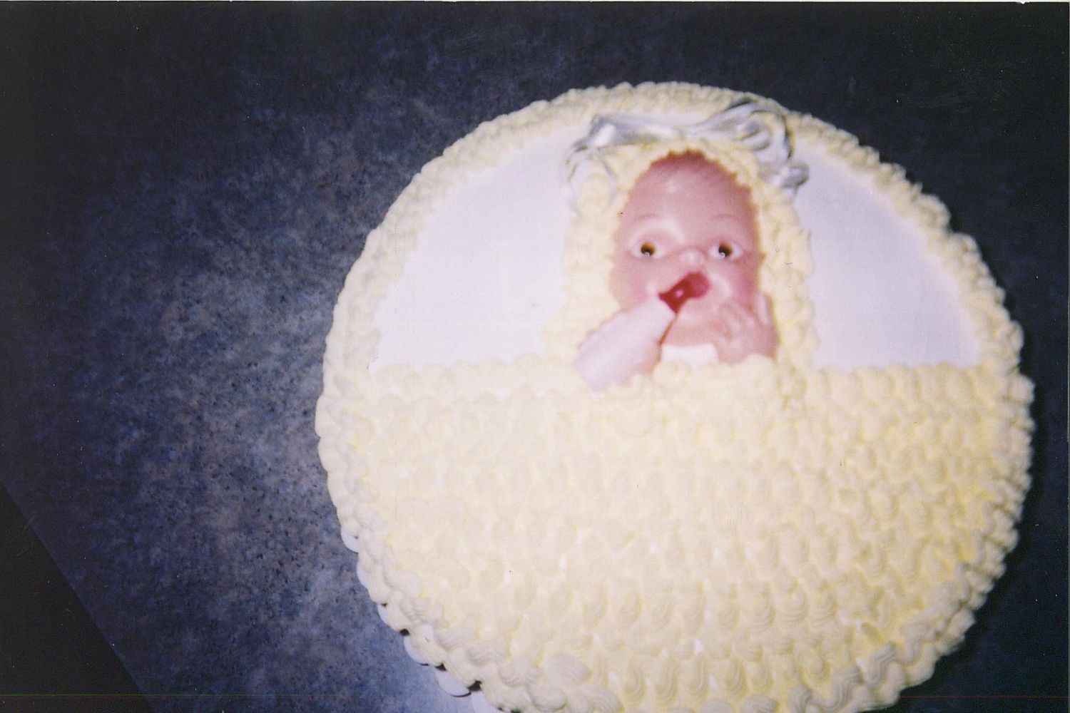 El Bebe Debajo La Sabana! - CakeCentral.com